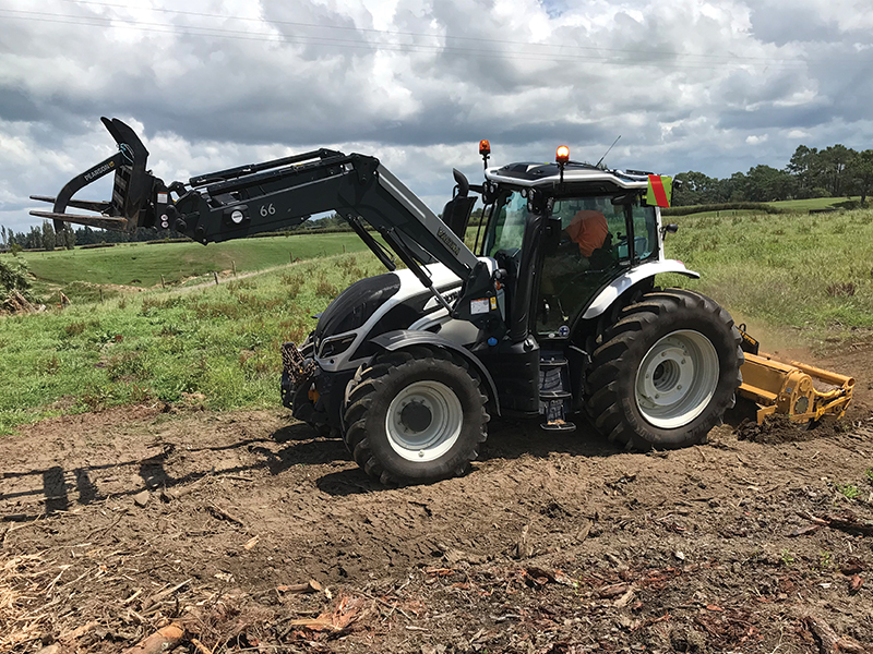 Valtra T174 profile