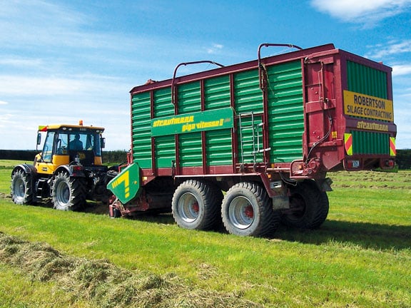 Strautmann Giga III loader wagon - Farm Trader