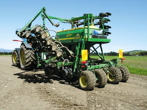 John Deere 750A drill - Farm Trader