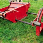 The Boss Feeder Leader round bale feeder - Farm Trader