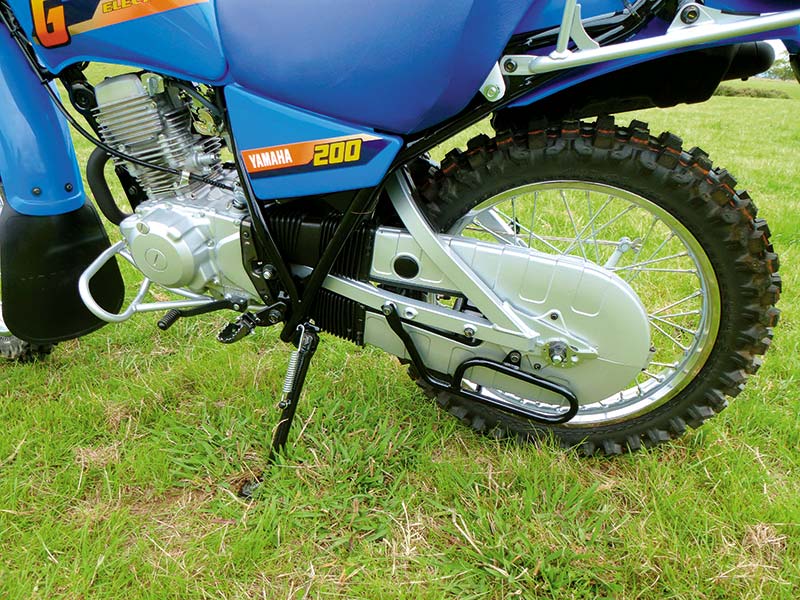 Yamaha AG200E farm bike review