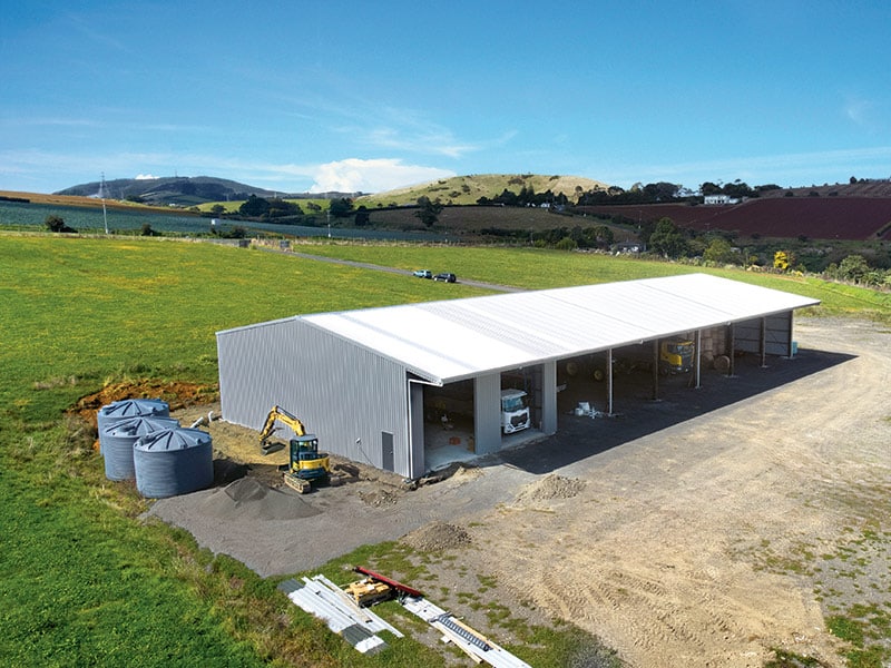 Video: Alpine Buildings | Bob Vernon Earthworks - Farm Trader